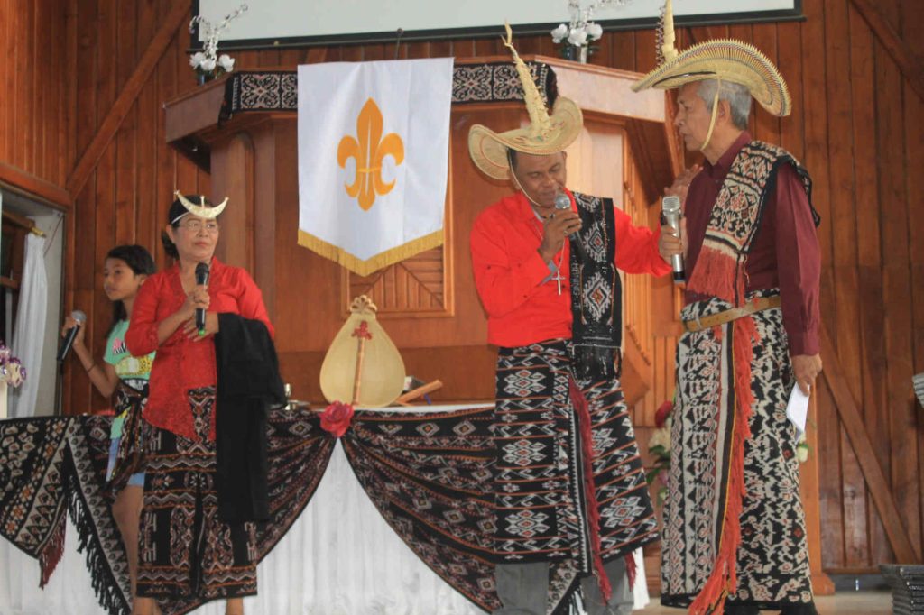 LITURGI ETNIS HADIRKAN SUASANA SERASA DI KAMPUNG HALAMAN – SINODE GMIT