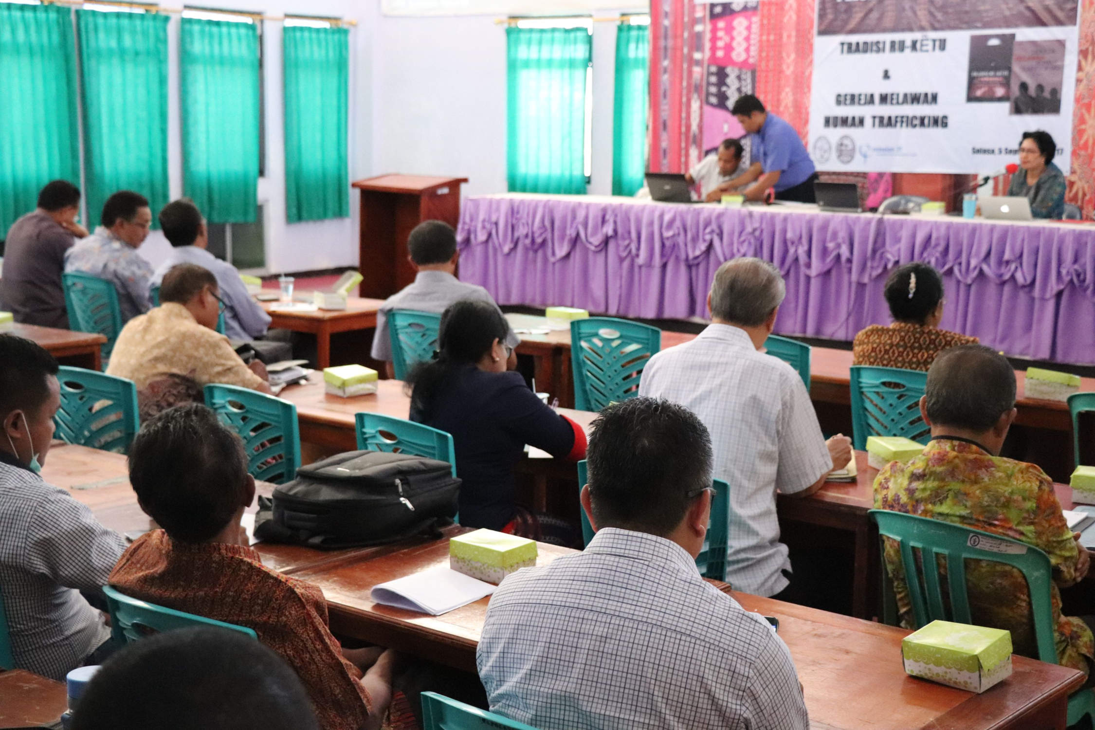 SINODE, KLASIS & JEMAAT KOMITMEN BANTU SEKOLAH GMIT – SINODE GMIT